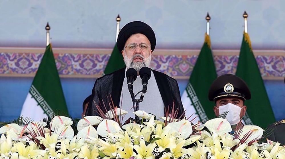 Press TVs news headlines